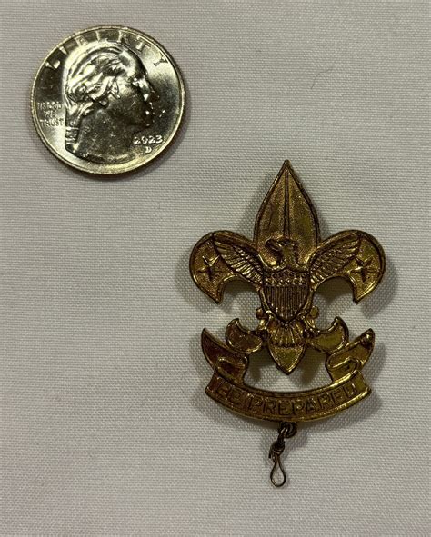 Bsa Boy Scouts Of America Large First Class Rank Pin ~ Safety Pin Clasp