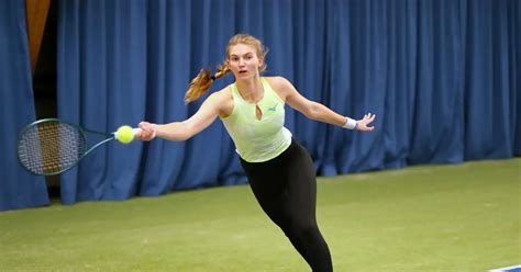 Nummer 241 Der Welt Gewinnt Avdeeva Muss Sich Im Kastellauner Finale Strecken Tennis Rhein