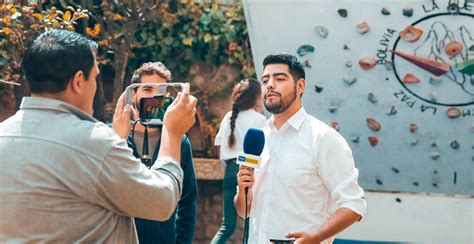 Del Aula A La Pantalla Daniel Robles El Periodista Que Triunfa En