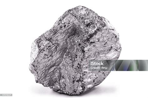 고립 된 흰색 배경에 코발트 돌 건설 및 의학에 사용되는 산업용 광석 금속에 대한 스톡 사진 및 기타 이미지 금속 날것 돌 건축자재 Istock