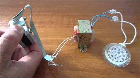 Encender lámpara Led V con motor impresora ViYoutube