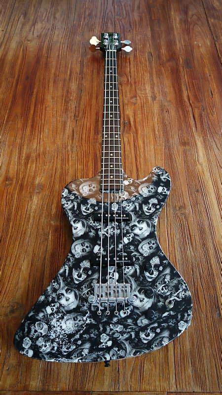 Nirvana Bass Instrument