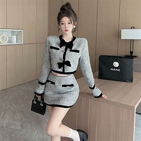 小香风套装女2025法式气质蝴蝶结女神富家千金高级感包臂裙两件套