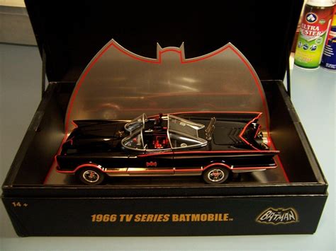 1966 Tv Series Batmobile Hot Wheels Super Elite L7131 Nib 118