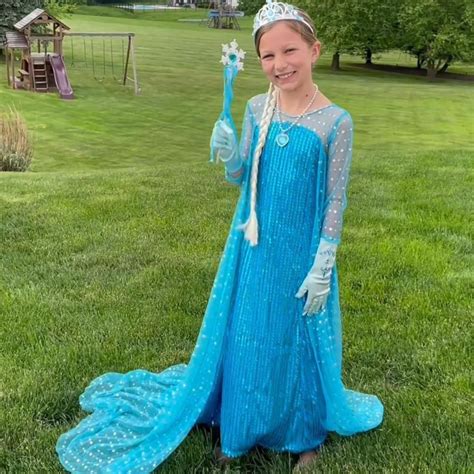 Princess Elsa Costume Only 1475 On Amazon Regularly 30 Hip2save