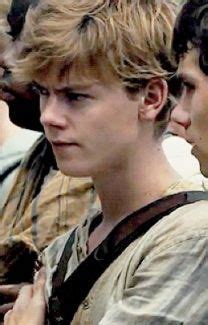 Newt Kinks Thomas Wants To Maze Runner Thomas Sangster Newt Imagines
