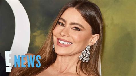 Sofia Vergara Poses Topless In New Steamy Beach Photo E News Youtube
