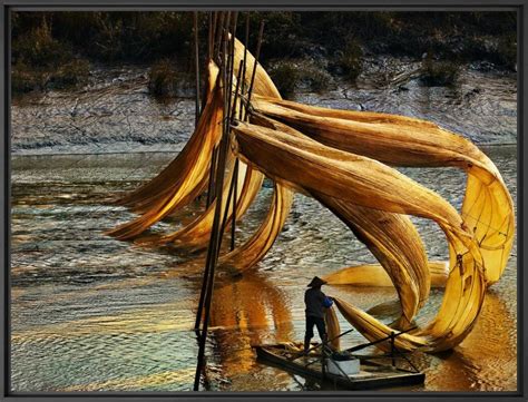 Floating Nets Asia Thierry Bornier · Art Photographs · Yellowkorner