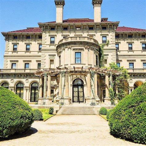18 Rhode Island Mansions That Look Straight Out Of A Fairytale