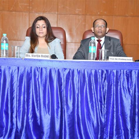 Varija Bajaj On Linkedin Education Fashion Designers College