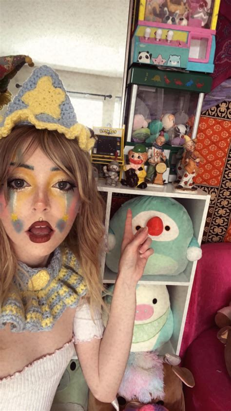 Swipe 4 Wojack R Clowngirls