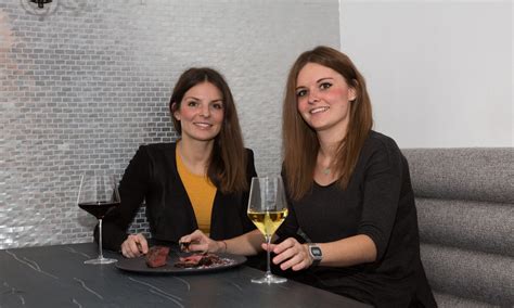 Sizzling Steak Sisters