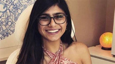 Pensiun Sebagai Bintang Film Dewasa, Mia Khalifa Sukses di Layanan Belangganan, Sumbang untuk ...