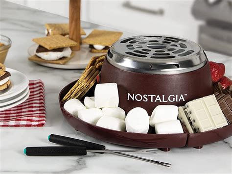 This Under 20 Electric Smore Maker Is Great For Entertaining