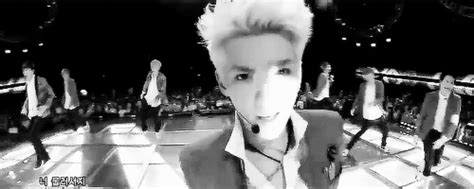 Wu Yi Fan Growl  Wiffle