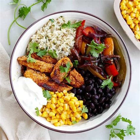 Healthy Chicken Fajita Bowl Burrito Bowl Its A Veg World After All®