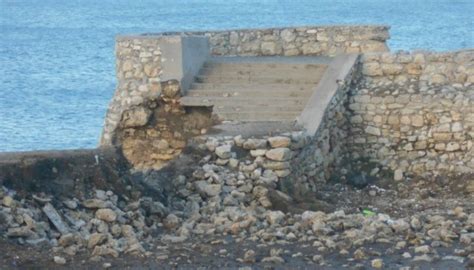 В окупованому Криму шторм посилив руйнування памятників зі списку ЮНЕСКО Читайте на Ukr Net