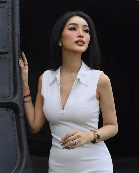 Francine Garcia Most Beautiful Filipina Transgender Women Fashion