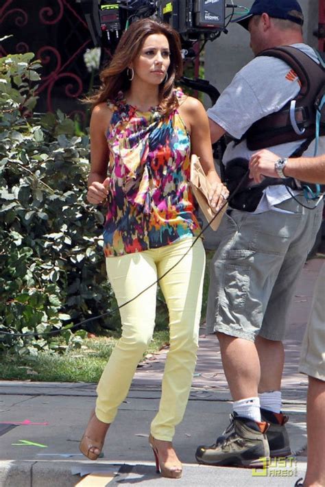 Eva Longoria Films Scenes For Desperate Housewives In L A July Star Style