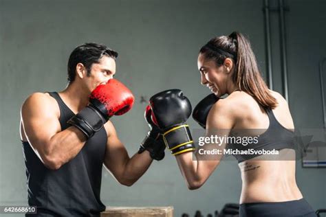 Man Vs Woman Boxing Photos And Premium High Res Pictures Getty Images
