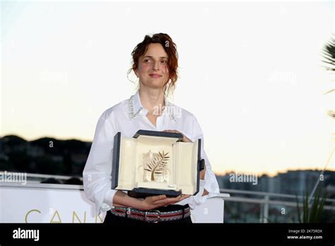 Le Prix Du Scénario Ex Aequo Litalienne Alice Rohrwacher Pour « Heureux Comme Lazzarro Et