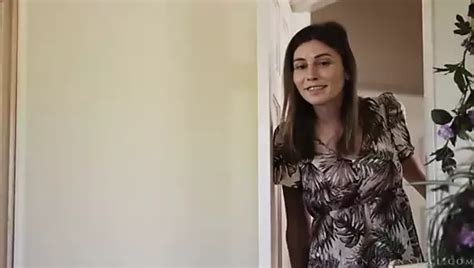 Transfixed Beauty Korra Del Rio Has Passionate Shower Sex With Her