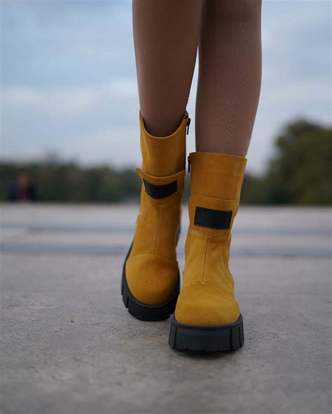 Bocanci Inalti Giselle 3 Galben Passofino