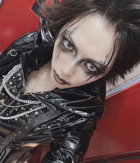 Ricko Jiluka Visual Kei Poses Jrock