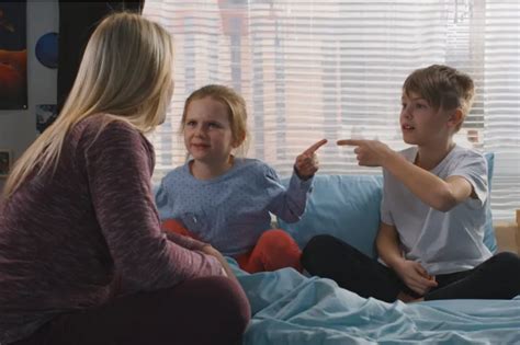 Las Peleas Absurdas Entre Hermanos