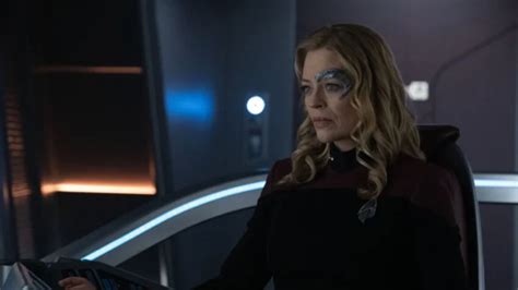 Jeri Ryan Starring In Another Star Trek Show Made Me Regain Respect