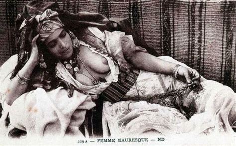 Mauresque Nude Pic