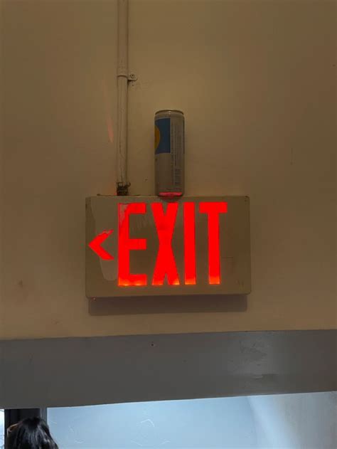 Pin By Emily Gargan On Basement Exit Sign Retro Living Rooms Wallpaper Living Room
