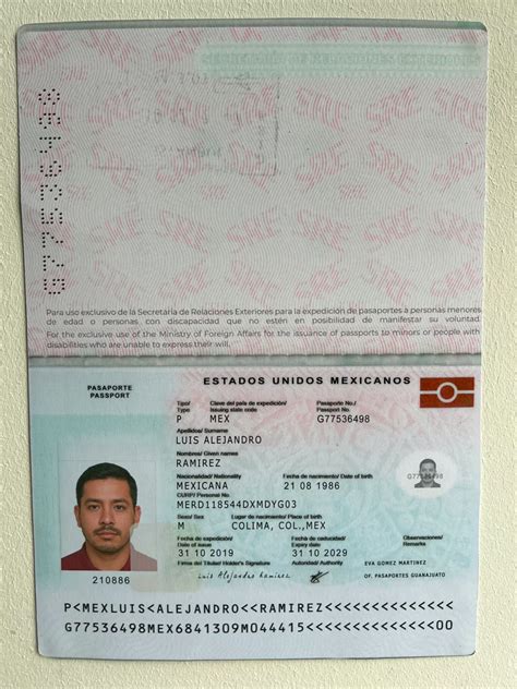 Deepfake Videos Dataset 10 000 Files Unidata Pro