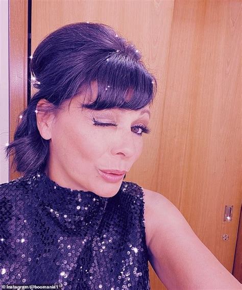 Nineties Singer And Rapper Looks Like She Hasnt Aged A Day While