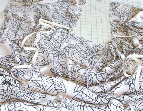 Simplicity 8505 Caftan Sewing Pattern — Sewing To The Moon