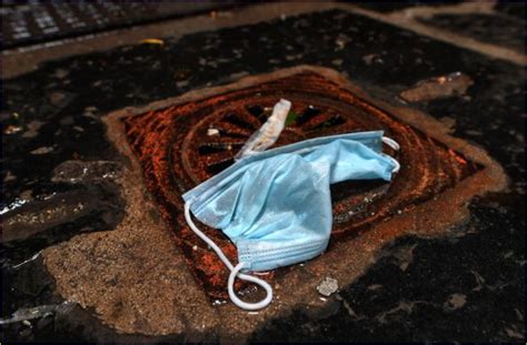 បារាំង៖ ចោល ម៉ាស ឬ កន្ទុយបារី តាមផ្លូវ នឹងរង ពិន័យ រហូតដល់ ជាង ១៥០ ដុល្លារ