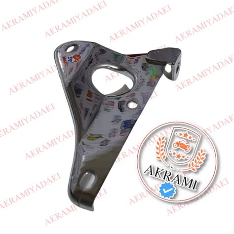 بست اگزوز هوندا استیل مثلثی اگزوز کد ۸۱۴۱۷۱۳۱ اکرمی یدکی