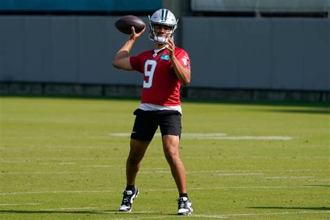 Rookie Qb Bryce Young Impresses Veteran Wr Adam Thielen