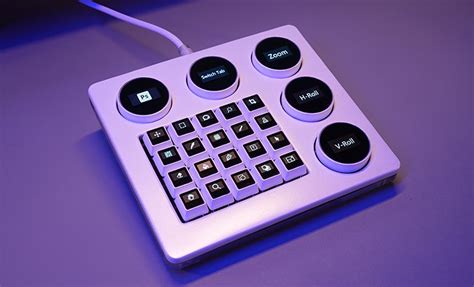 The Daptkey Is A Programmable Keypad With Buttons Knobs And Oled Icons