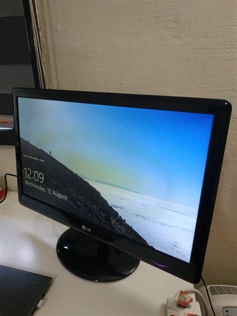 Lg Monitor Computers Tech Parts Accessories Monitor Screens On Carousell