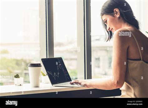 stock market data chart analysis by ingenious computer software