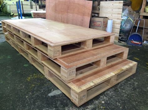 株式会社ミナミ 木造パレット