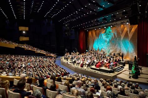 БИЛЕТИТЕ ЗА ПРАЗНИЧНИЯ НОВОГОДИШЕН КОНЦЕРТ В НДК ВЕЧЕ СА В ПРОДАЖБА Ndk