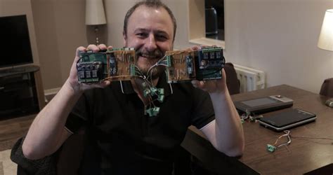 unidad de control de acceso diseñada con una raspberry pi cm4 y un