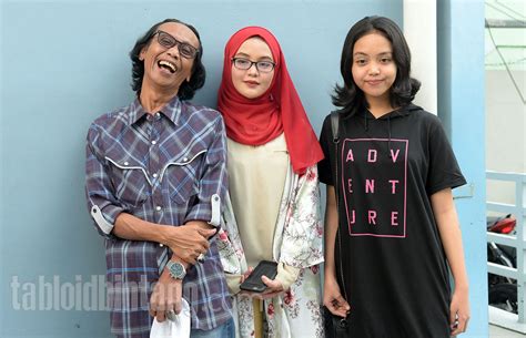 Mandra Dan Kedua Putrinya Yang Cantik Cantik