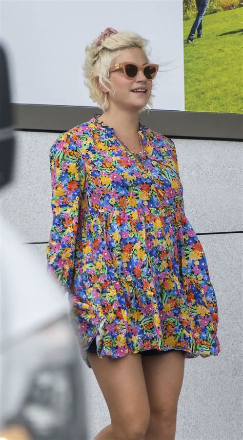 Pregnant Pixie Lott Out And About In London 09 19 2023 Hawtcelebs