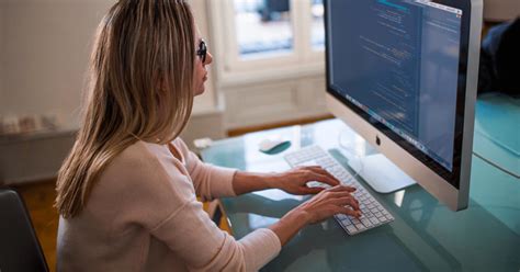 Remove The Hello Theme Multiple Meta Description Tags Error