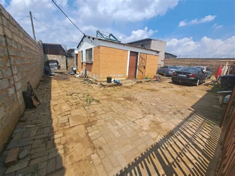 Nellmapius House For Sale 1 Bed Double Stand Secure Near Amenities Ent0298220 Myproperty