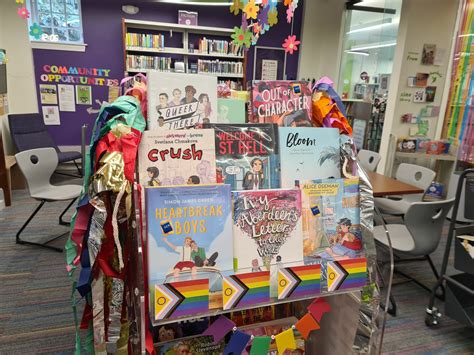 [미국] 올드 라임 주민들이 도서관에서 성교육 책 2권에 도전하다 도서관디자인연구소