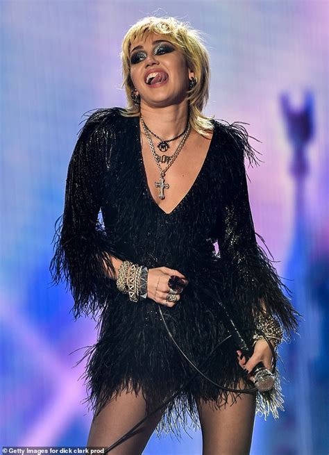 Miley Cyrus Reveals She Uses Sex Toys To Decorate Her Home Daily Mail